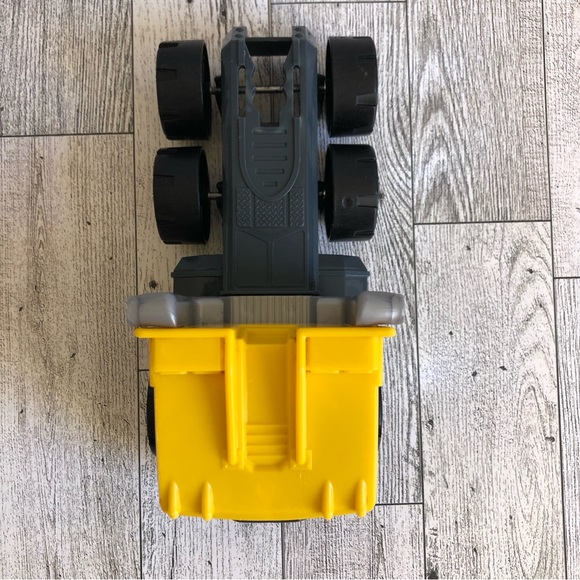 Mattel | Toys | Mattel Matchbox Car Carrier Hauler Semi Truck Tractor ...